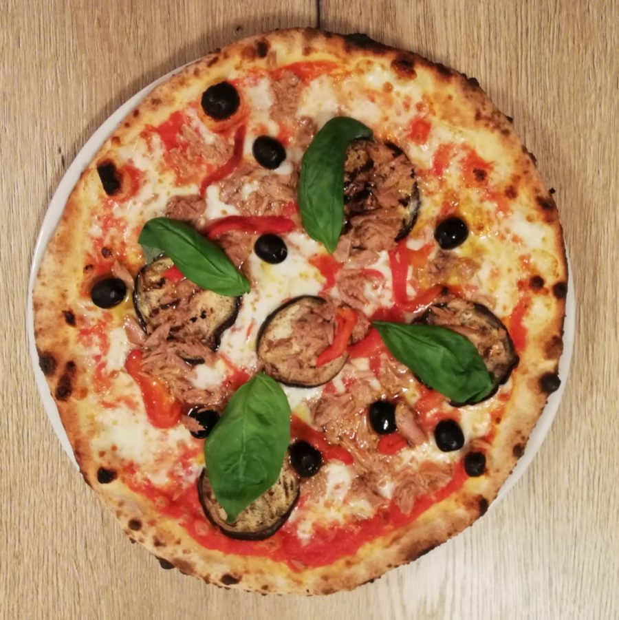 PIZZA MEZZA LUNA | Ristorante Ticino